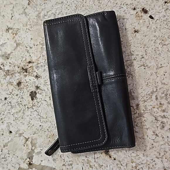 Fossil | Bags | Black Leather Fossil Wallet | Poshmark